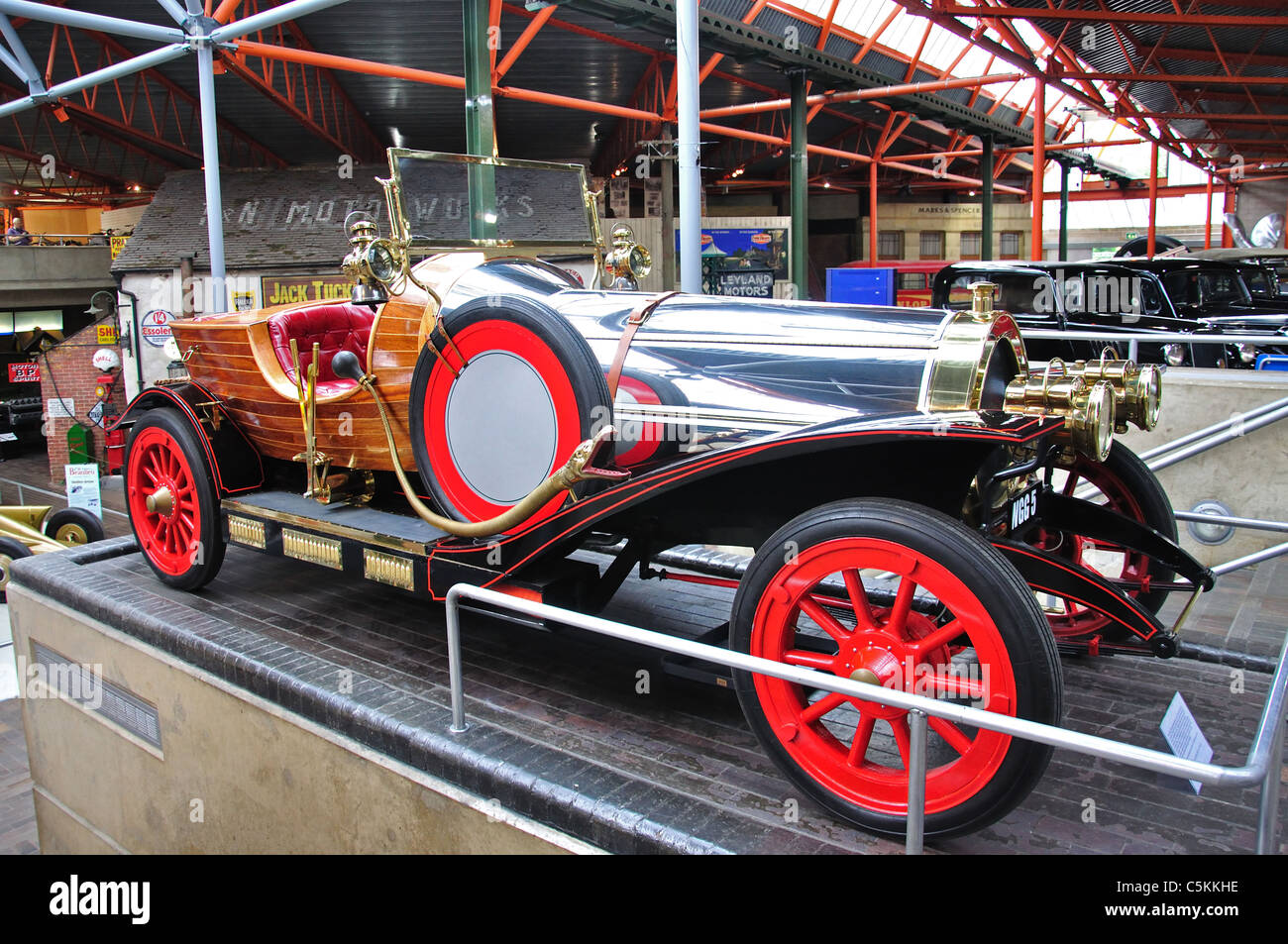 Beaulieu national motor museum, chitty hi-res stock photography and ...