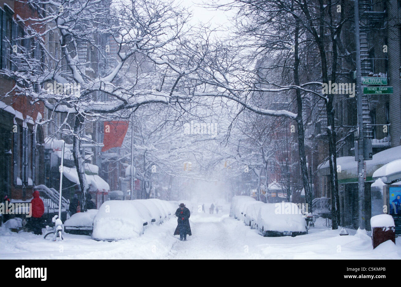 Pedestrians in snowfall, SoHO, New York City Stock Photo - Alamy