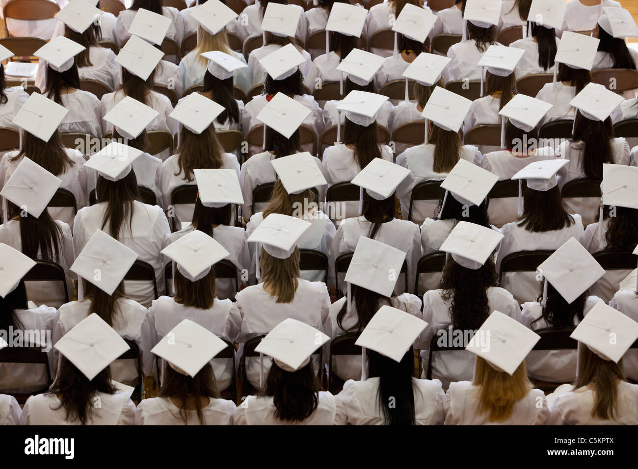 Primary school ceremony hi-res stock photography and images - Alamy