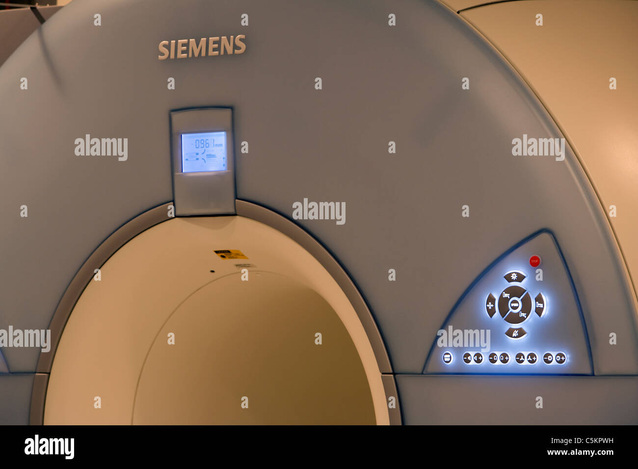 Siemens magnetic resonance imaging machine. MRI Stock Photo - Alamy