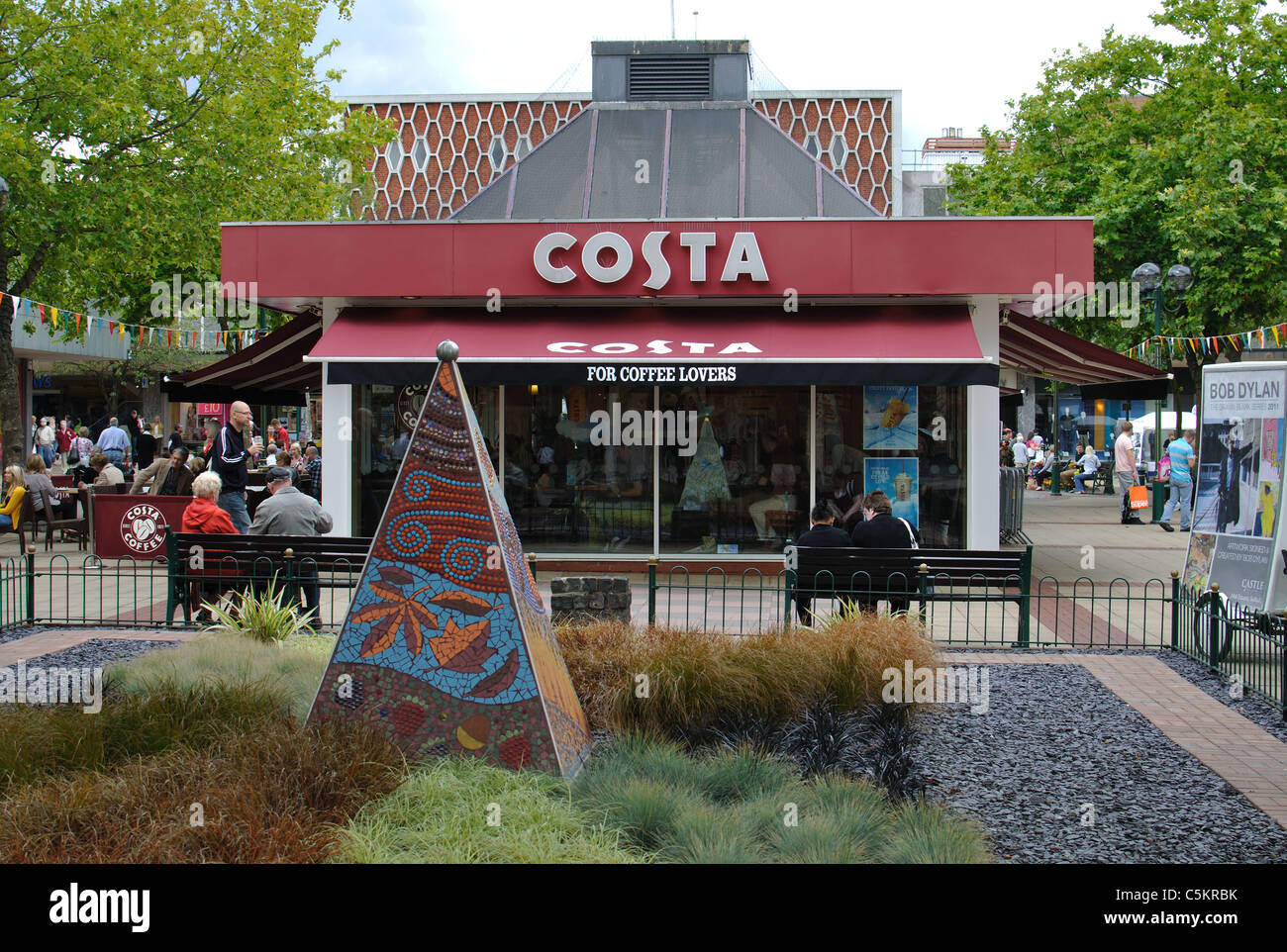 Mell square shopping solihull hi-res stock photography and images - Alamy