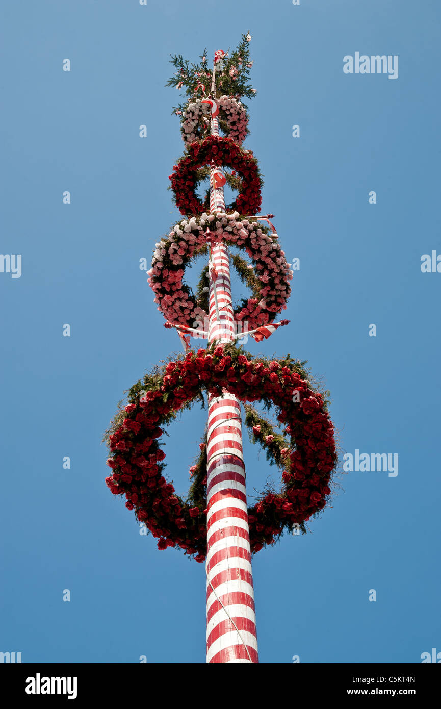 Oktoberfest maypole hi-res stock photography and images - Alamy
