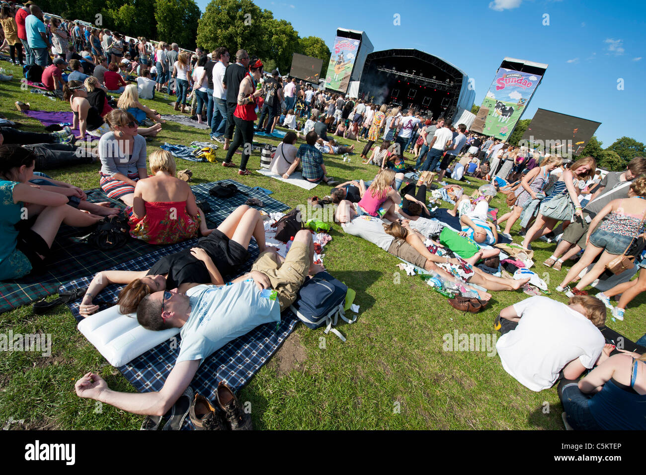 Summer sundae music festival hi-res stock photography and images - Alamy