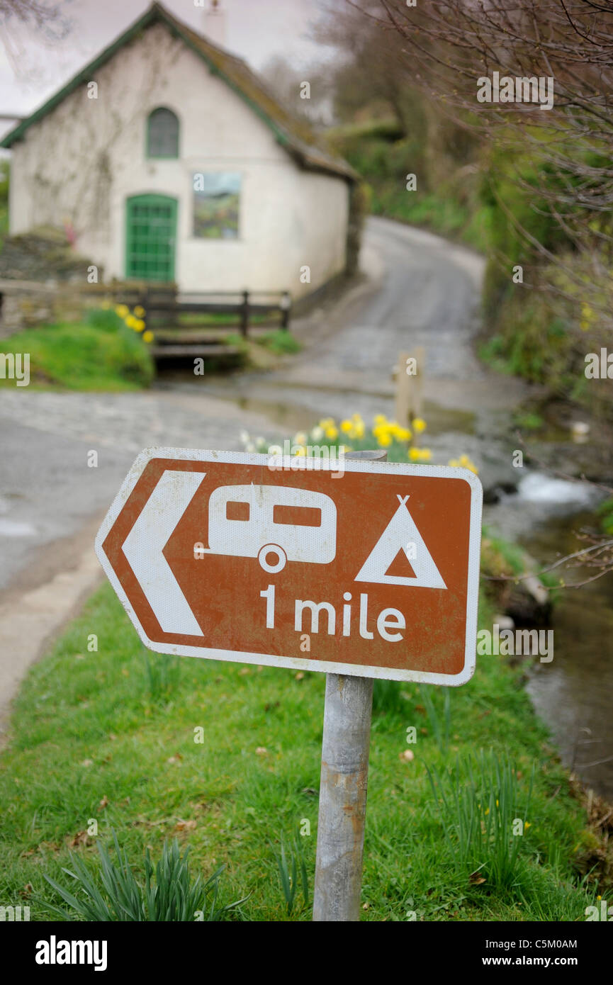 Caravan park sign hi-res stock photography and images - Alamy