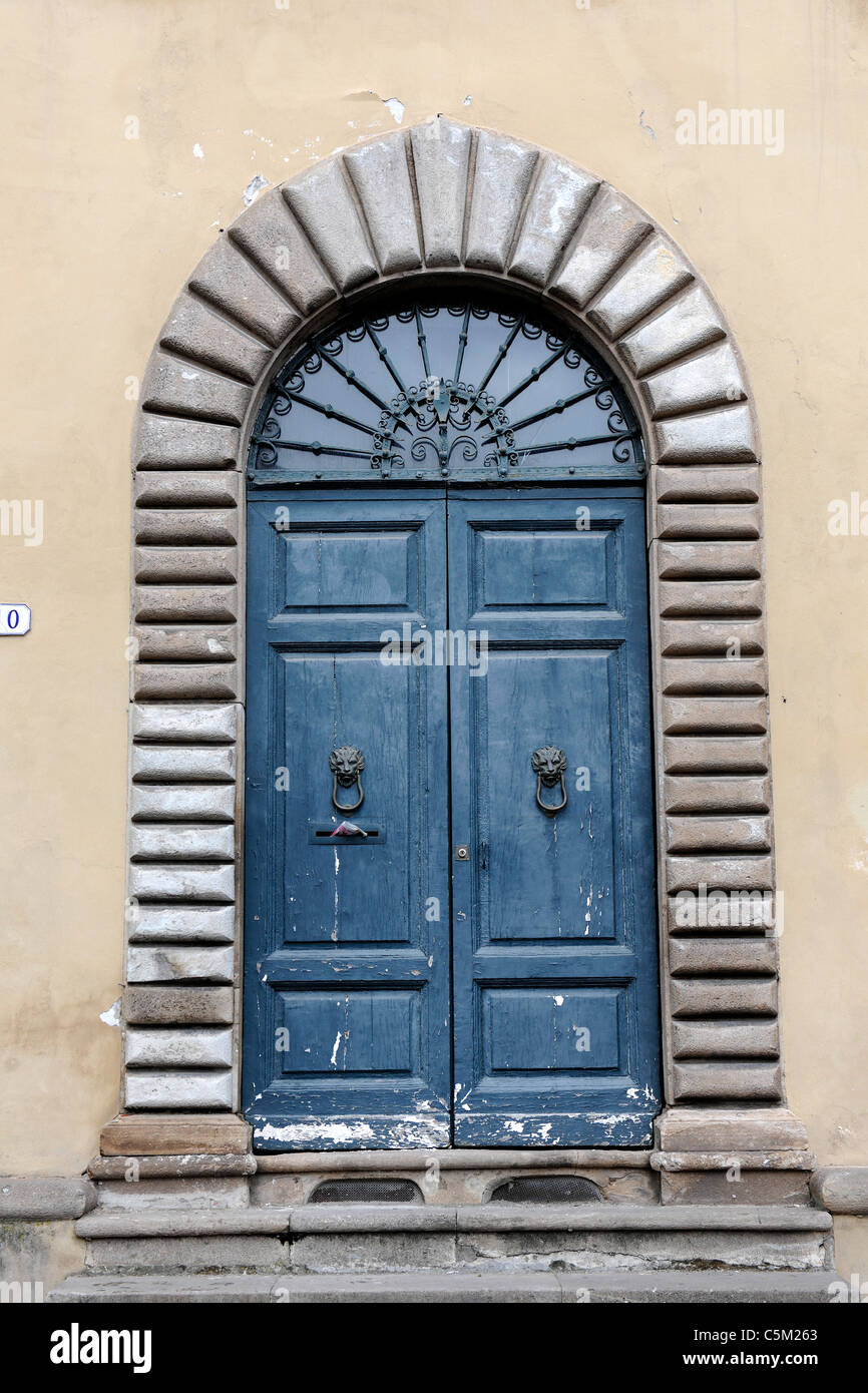 Tuscan Door in Lucca Italy-1 Stock Photo - Alamy