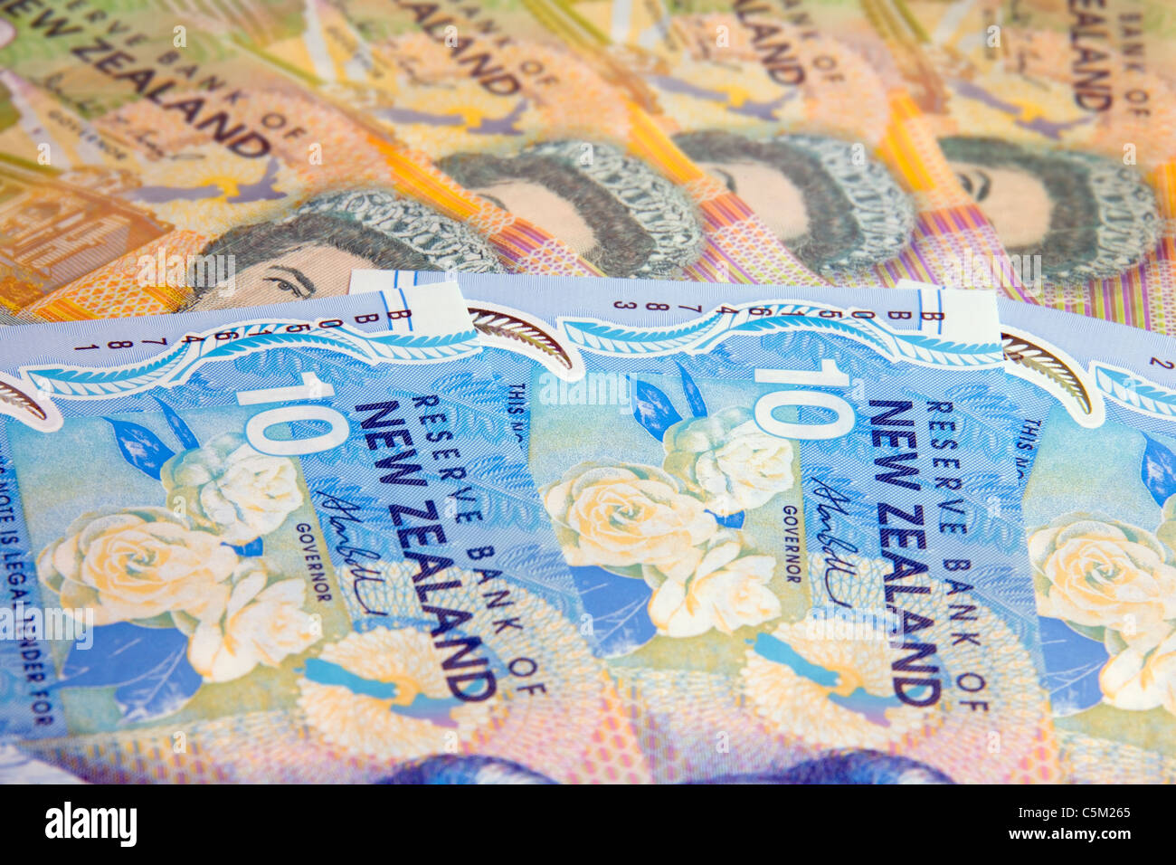 New zealand 20 dollar note hi-res stock photography and images - Alamy