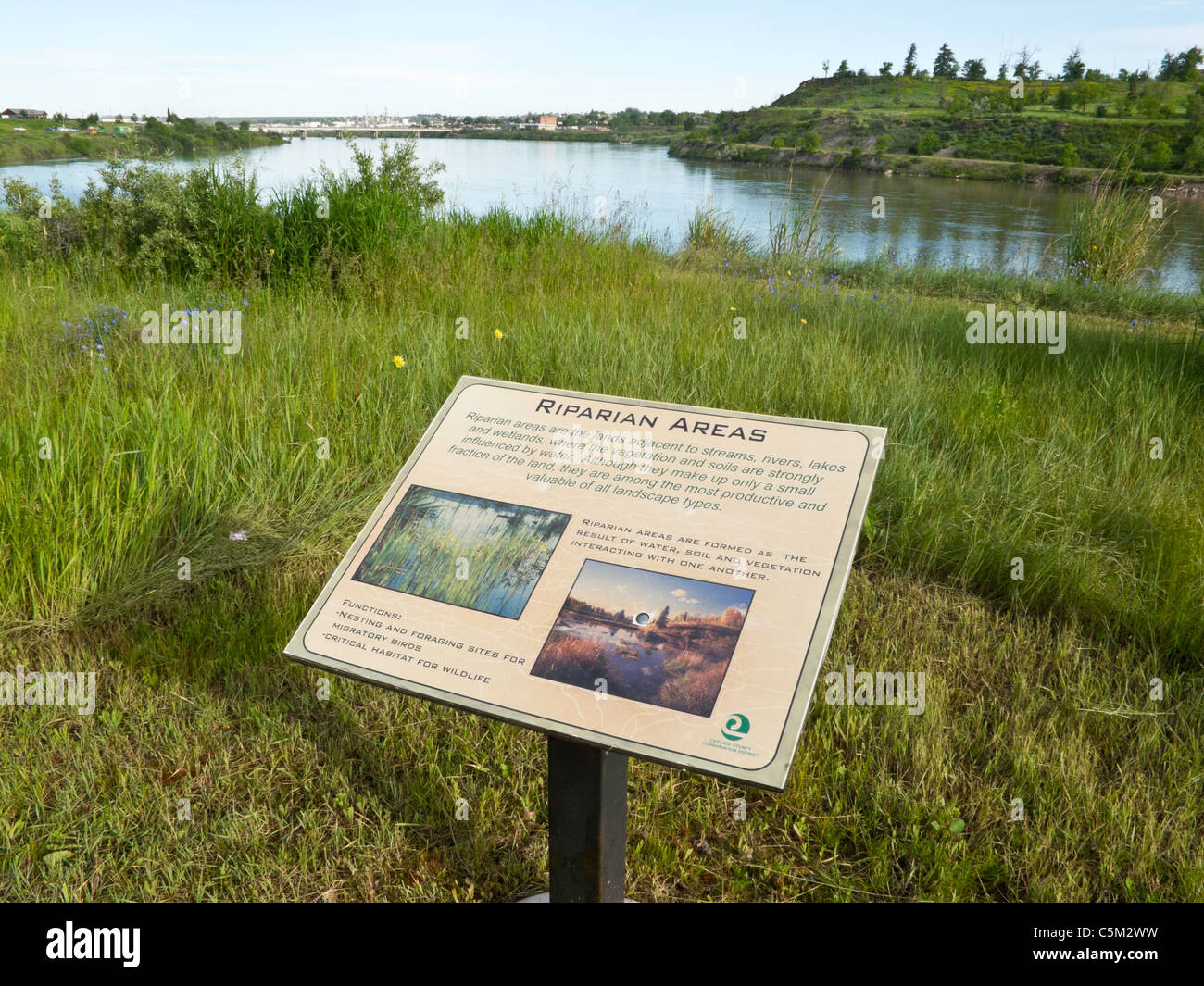 Seasonal wetland sign hi-res stock photography and images - Alamy