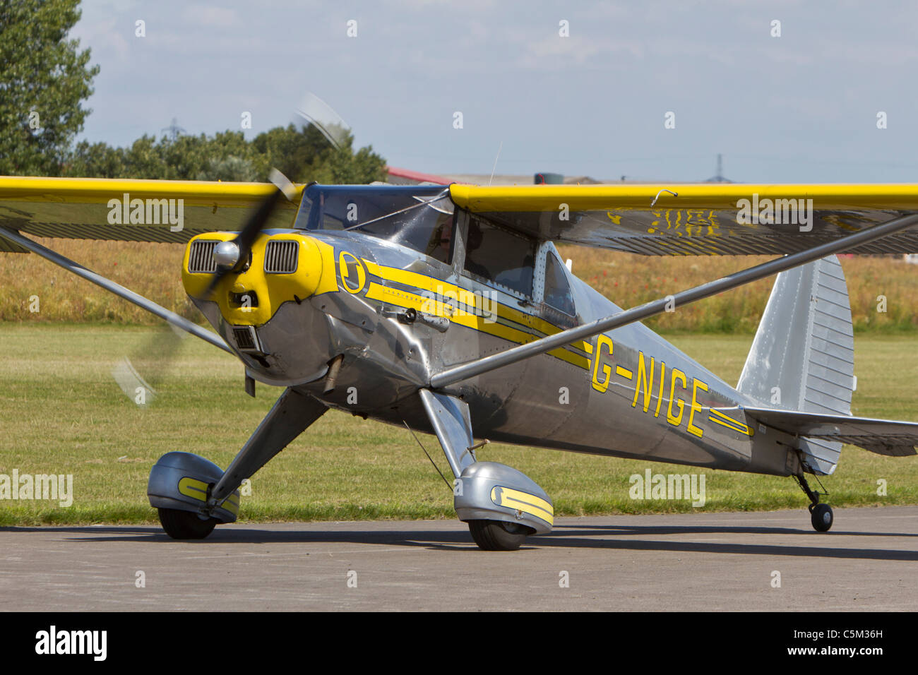 Luscombe 8E Silvaire Deluxe, reg. G-NIGE, at Breighton Stock Photo - Alamy
