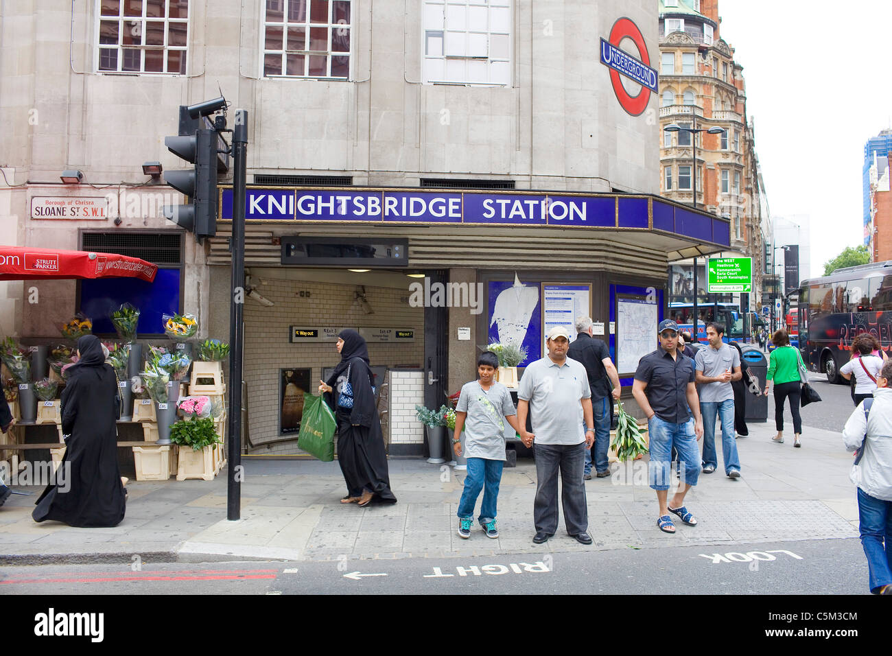 Knightsbridge Underground tube train station in London Stock Photo - Alamy