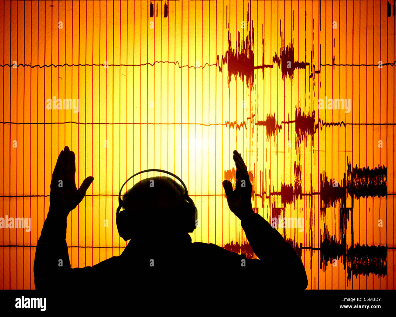 man audio engineer checking sound waves on screen Stock Photo - Alamy