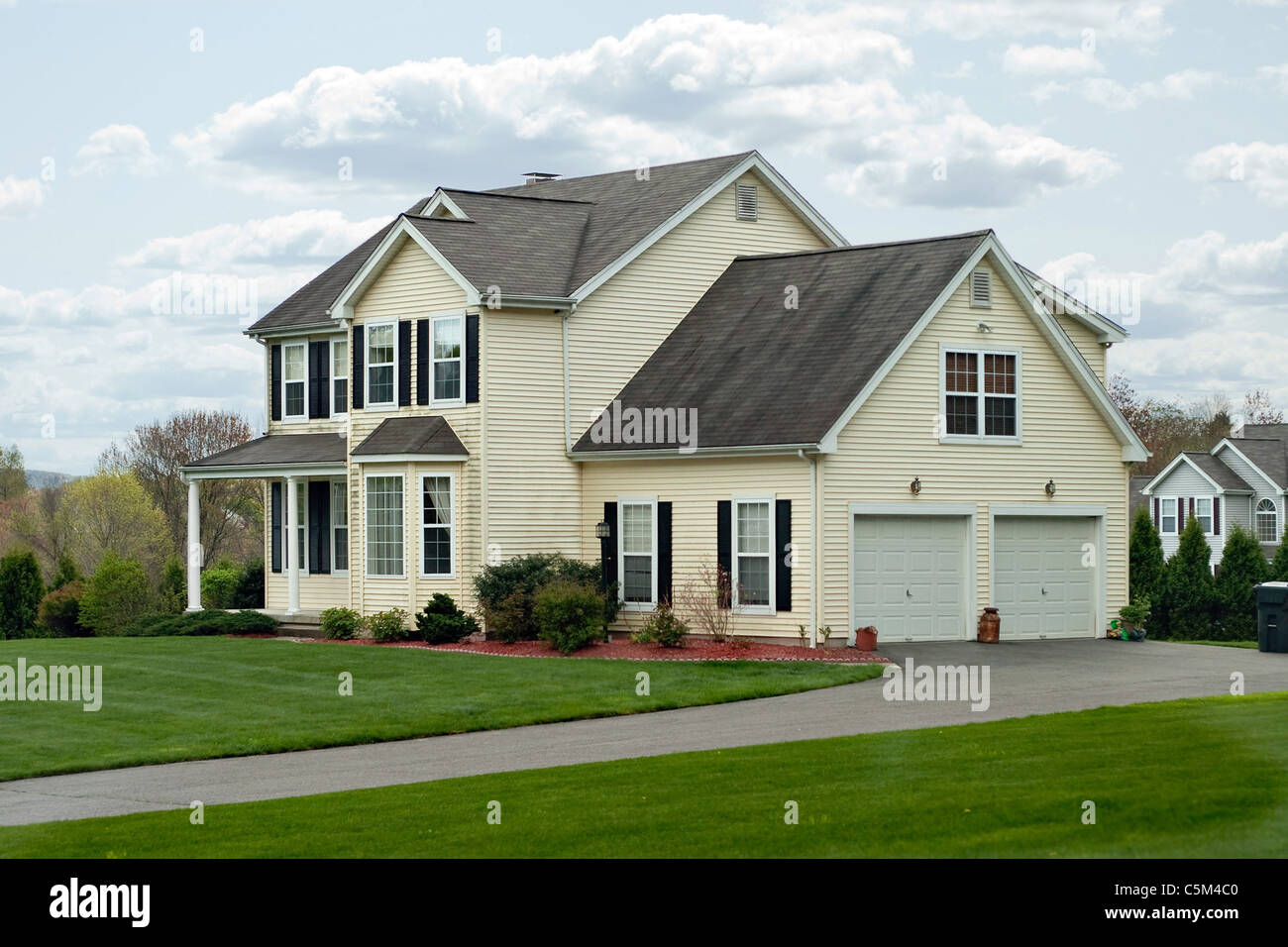 Modern Colonial Houses
