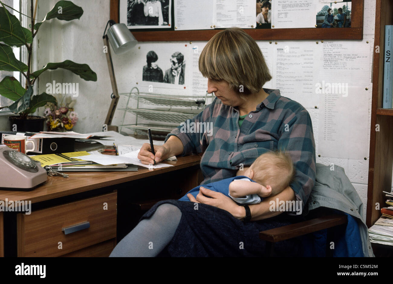 1970 woman working hi-res stock photography and images - Alamy