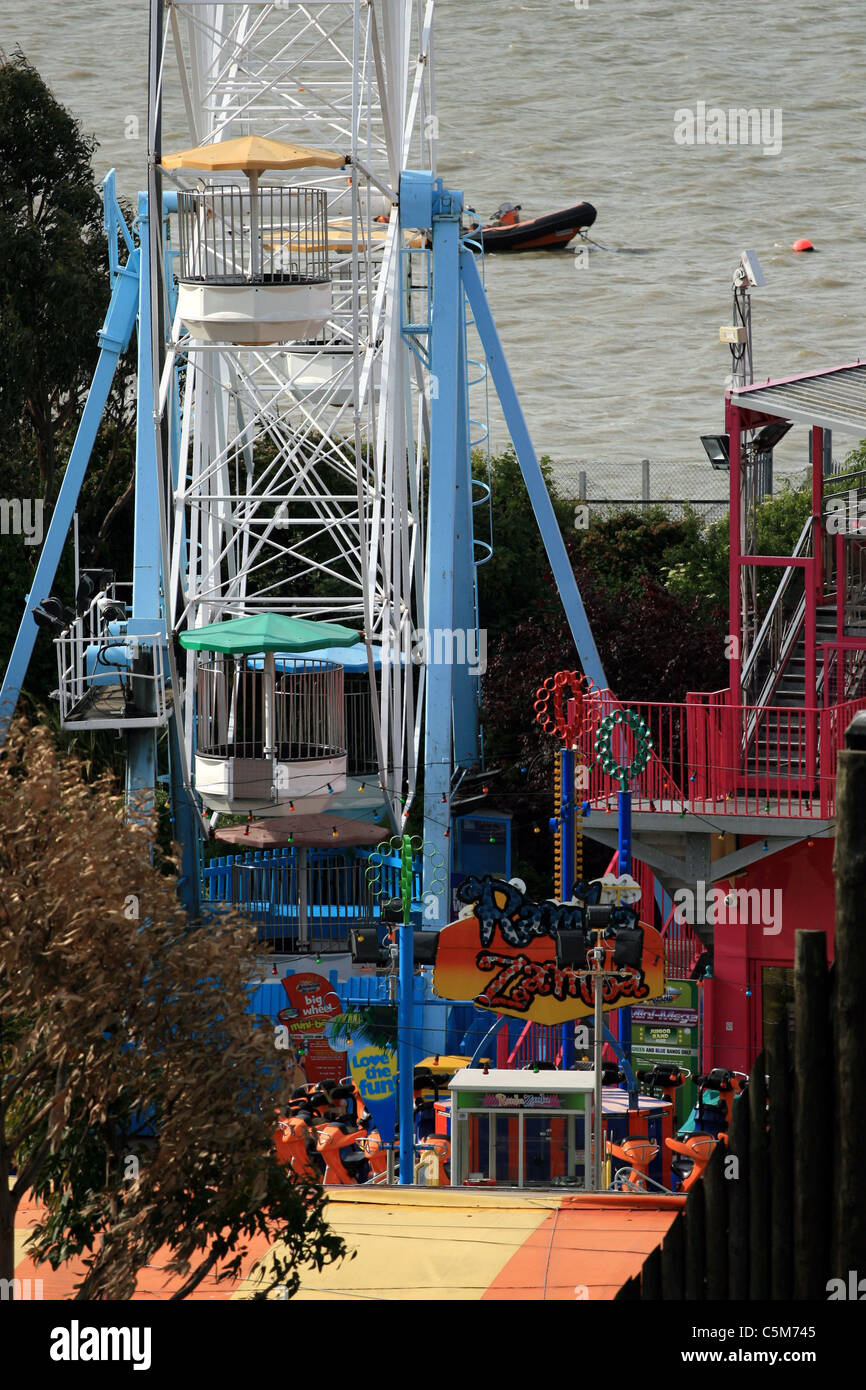 Funfair southend on sea hi-res stock photography and images - Alamy