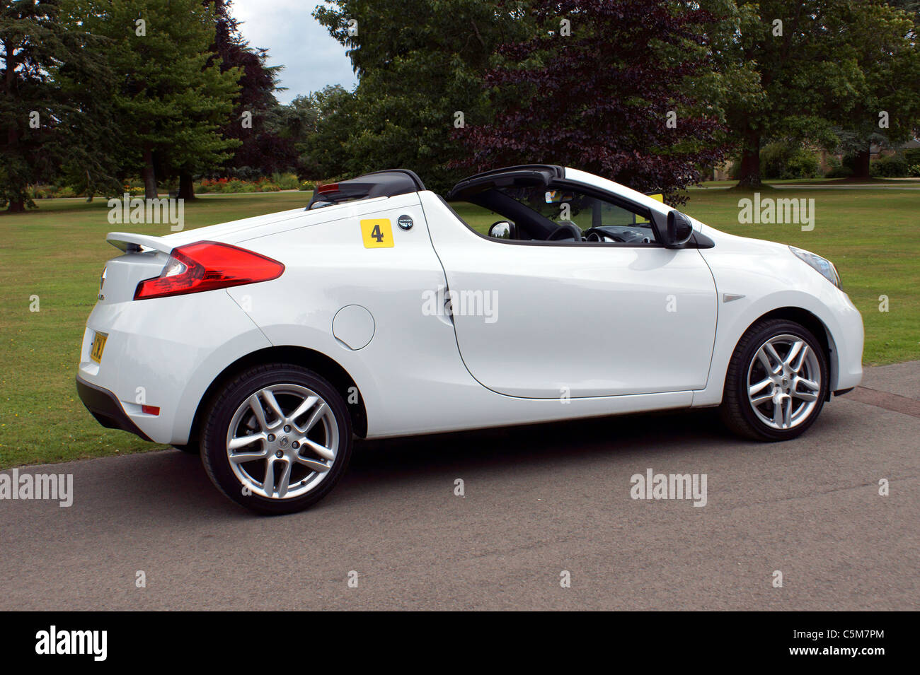 RENAULT WIND COUPE CABRIOLET CONVERTIBLE Stock Photo - Alamy