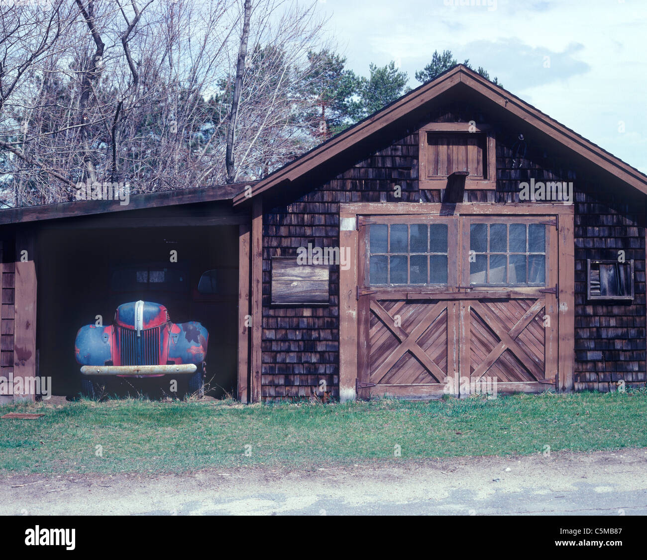 Beat up old car automobile hi-res stock photography and images - Alamy