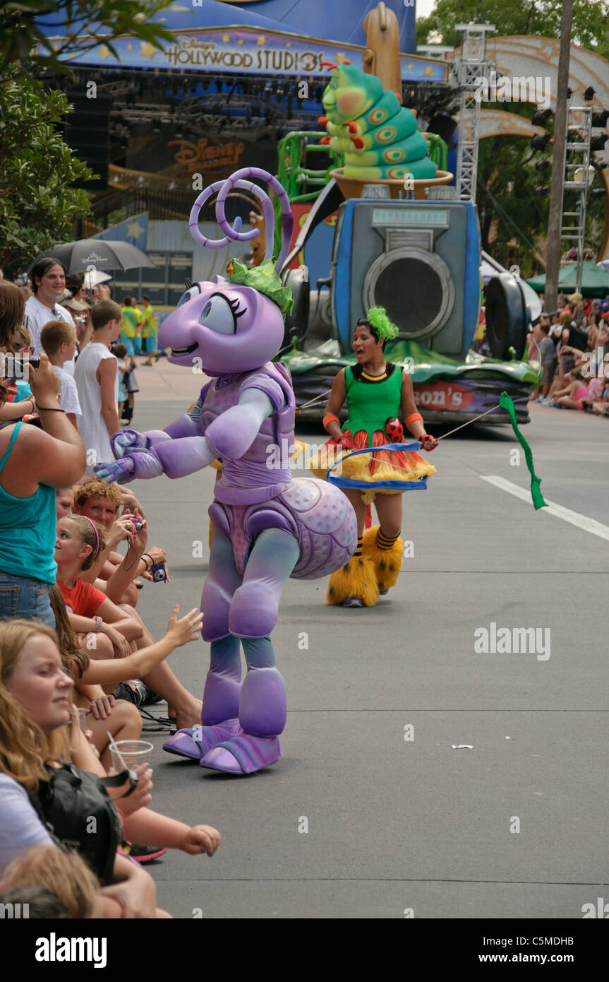 atta from disney pixars a bugs life in the countdown to fun parade on ...