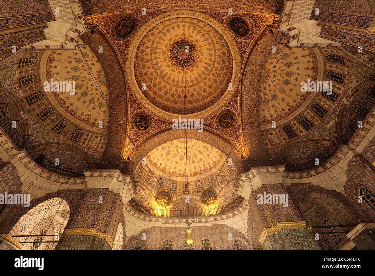 Cupola mosque in istanbul hi-res stock photography and images - Alamy
