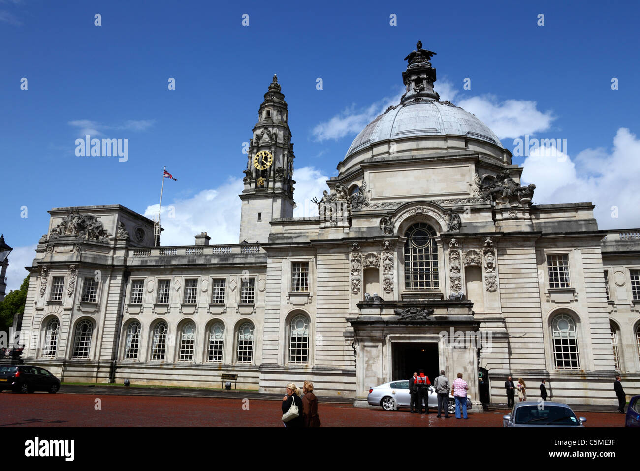Cardiff civic centre center hi-res stock photography and images - Alamy
