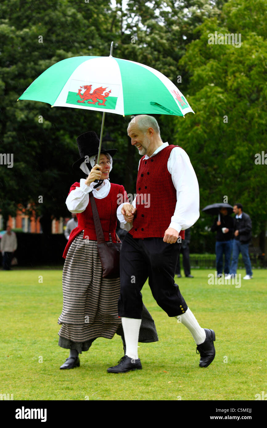 Traditional welsh costume hi-res stock photography and images - Alamy