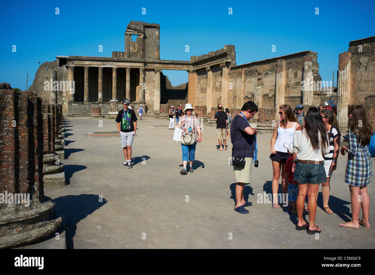Roman law court historical hi-res stock photography and images - Alamy