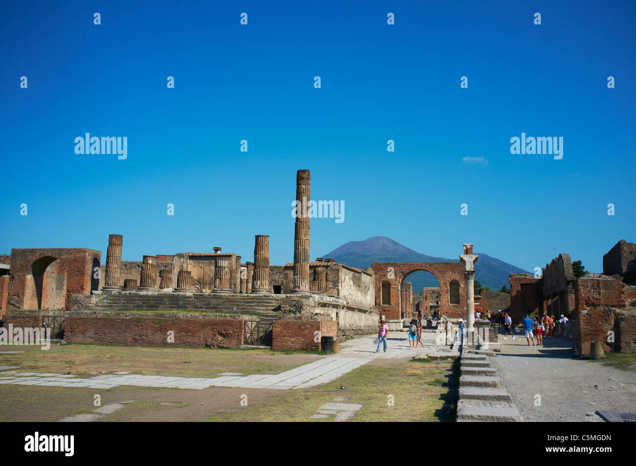 Forum pompeii hi-res stock photography and images - Alamy