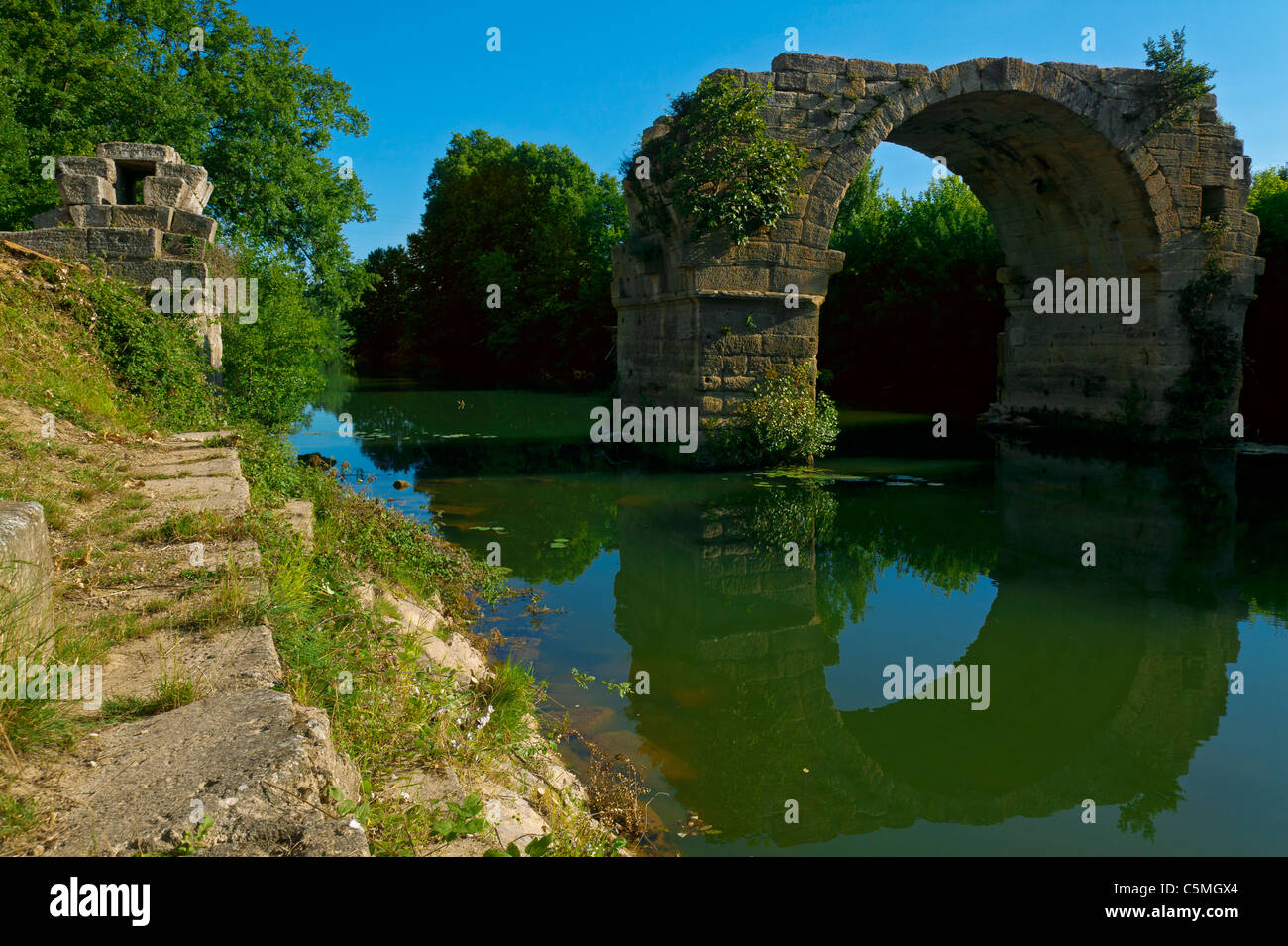 Ambrussum hi-res stock photography and images - Alamy