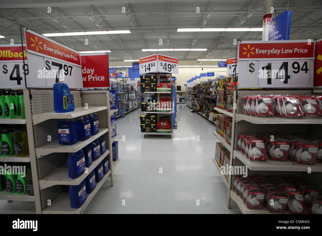 Walmart supercenter supercentre hi-res stock photography and images - Alamy