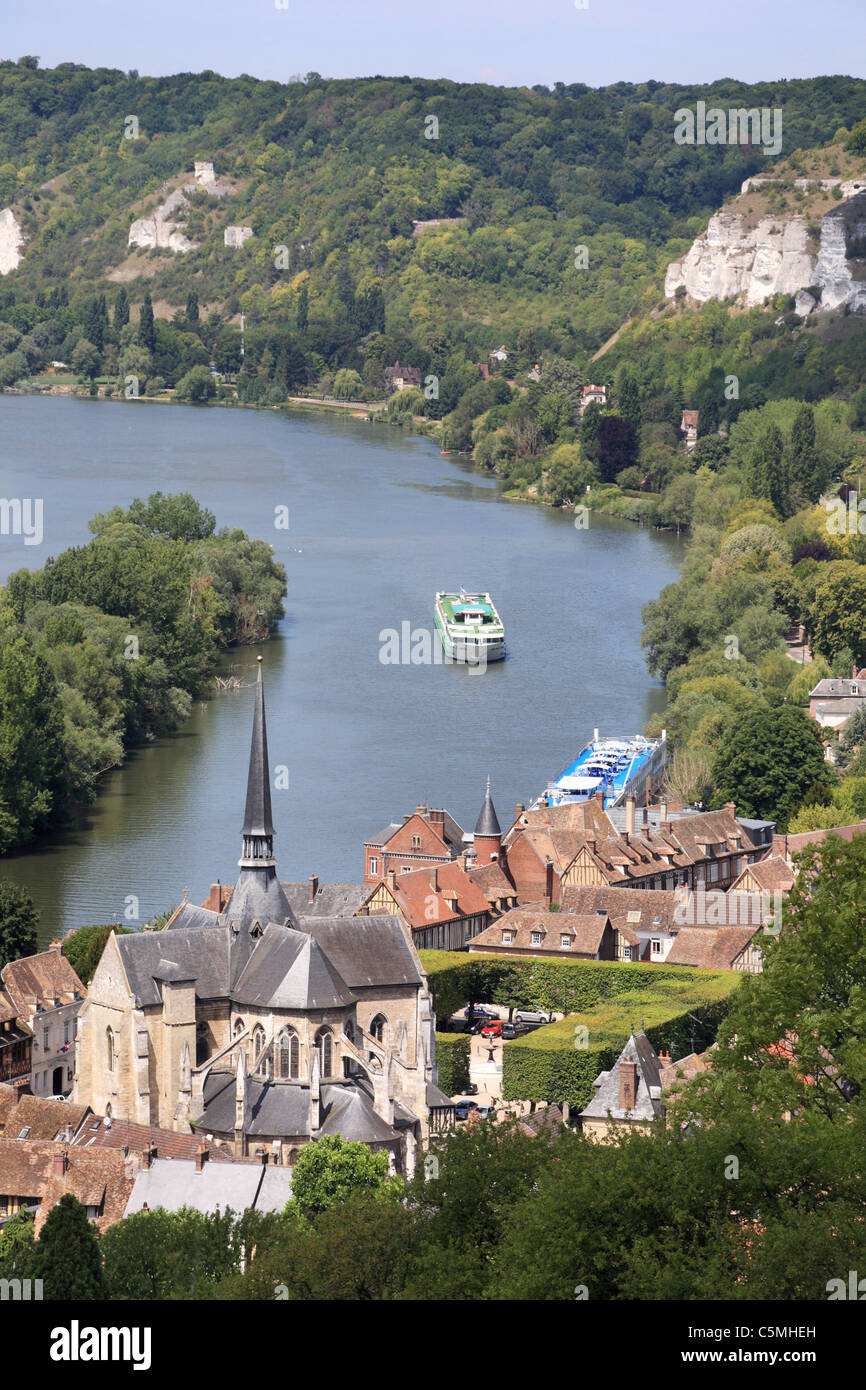 A cruise ship arrives at Le Petit Andely on the river Seine, Normandy ...