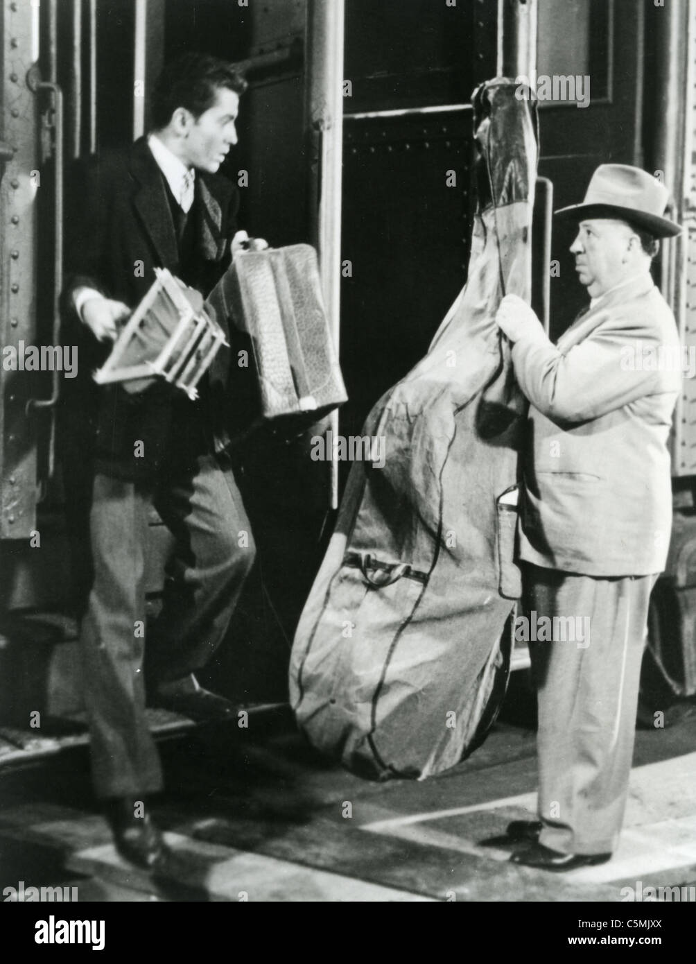 STRANGERS ON A TRAIN 1951 Warner Bros film with Farley Granger and ...