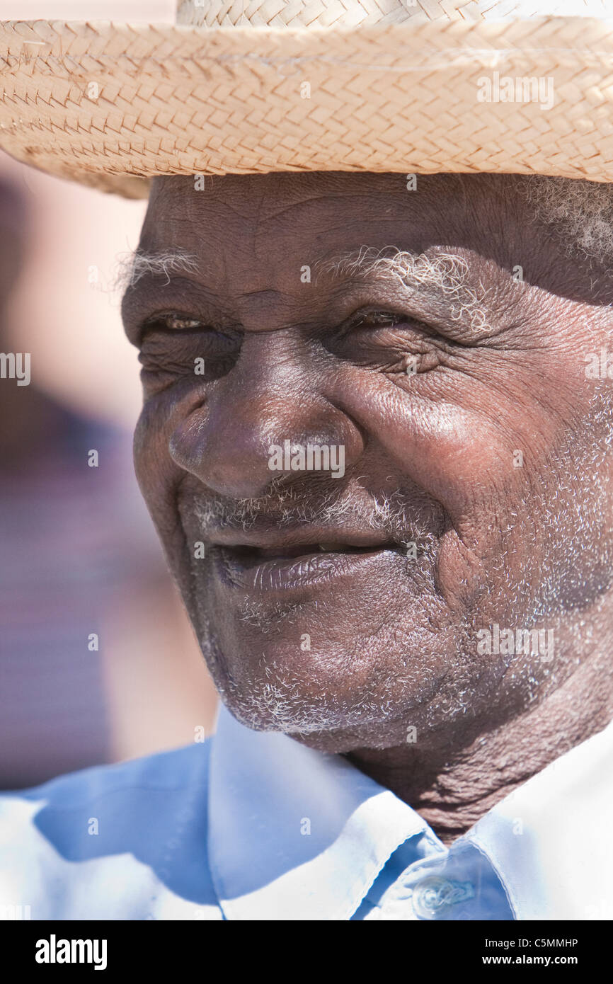 Cuban old man portrait hi-res stock photography and images - Alamy