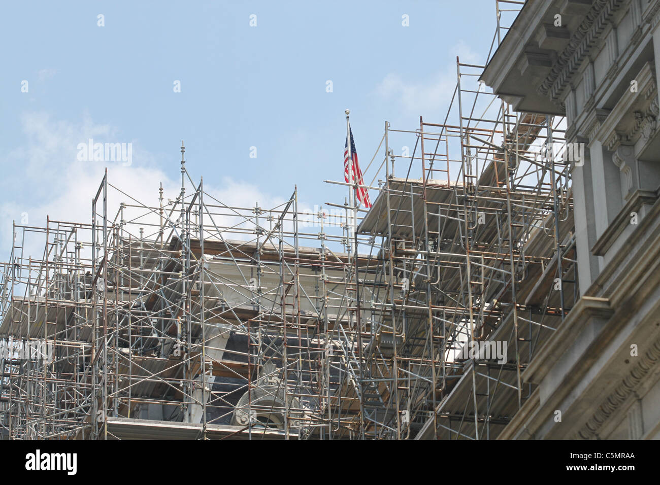 Aluminum scaffolding hi-res stock photography and images - Alamy