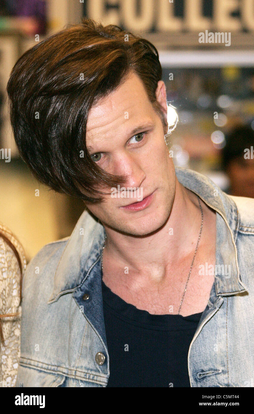 MATT SMITH DOCTOR WHO DVD SIGNING HOLLYWOOD LOS ANGELES CALIFORNIA USA ...