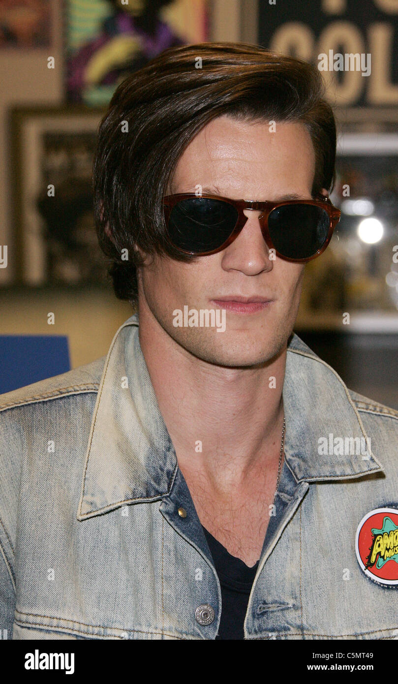 MATT SMITH DOCTOR WHO DVD SIGNING HOLLYWOOD LOS ANGELES CALIFORNIA USA ...