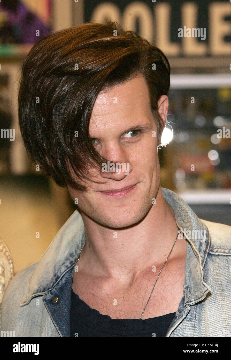 MATT SMITH DOCTOR WHO DVD SIGNING HOLLYWOOD LOS ANGELES CALIFORNIA USA ...