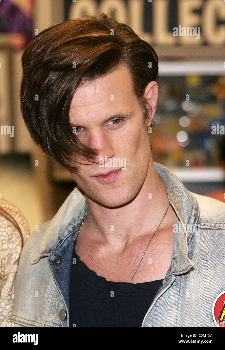 MATT SMITH DOCTOR WHO DVD SIGNING HOLLYWOOD LOS ANGELES CALIFORNIA USA ...