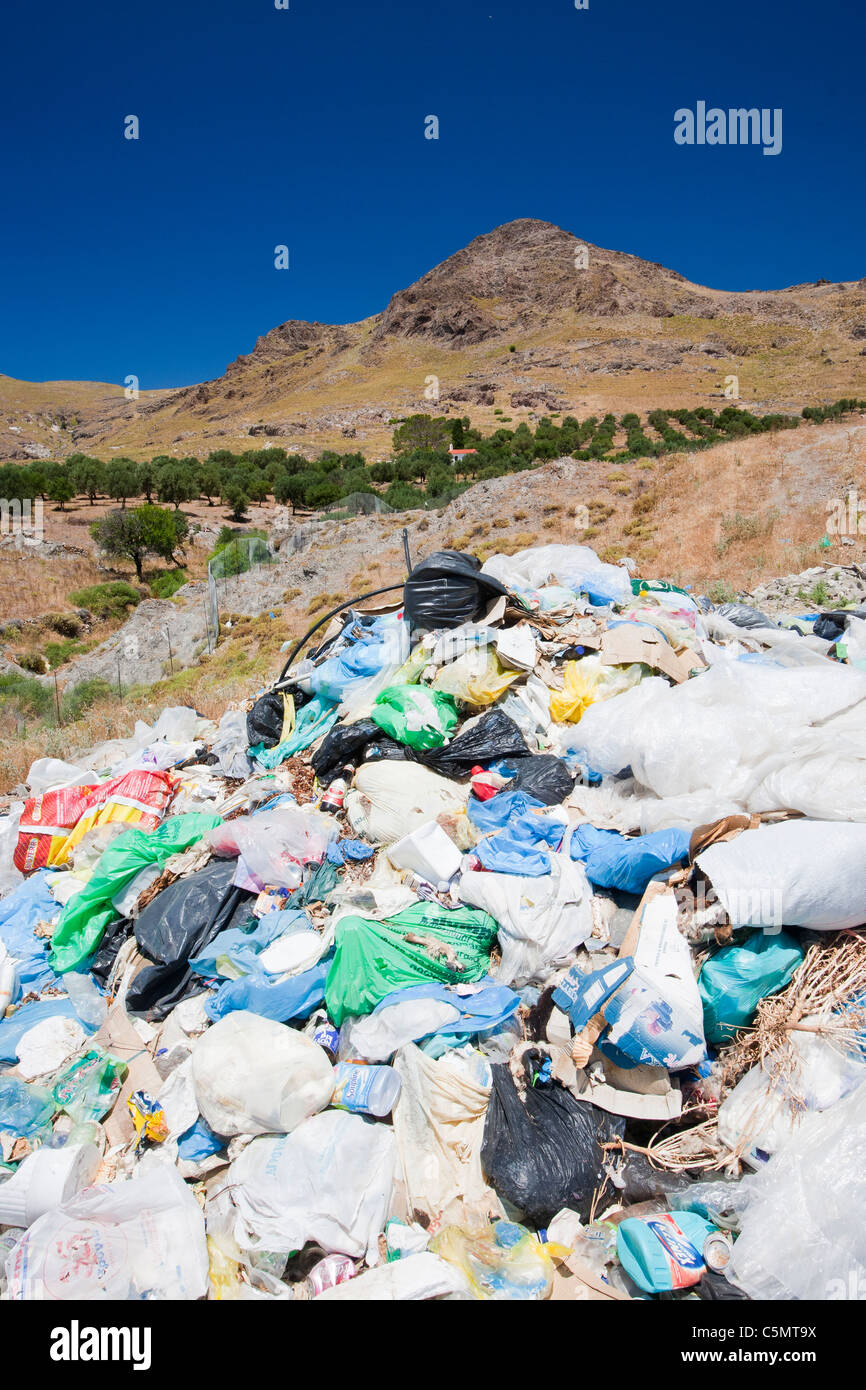 Plastic waste islands hi-res stock photography and images - Alamy