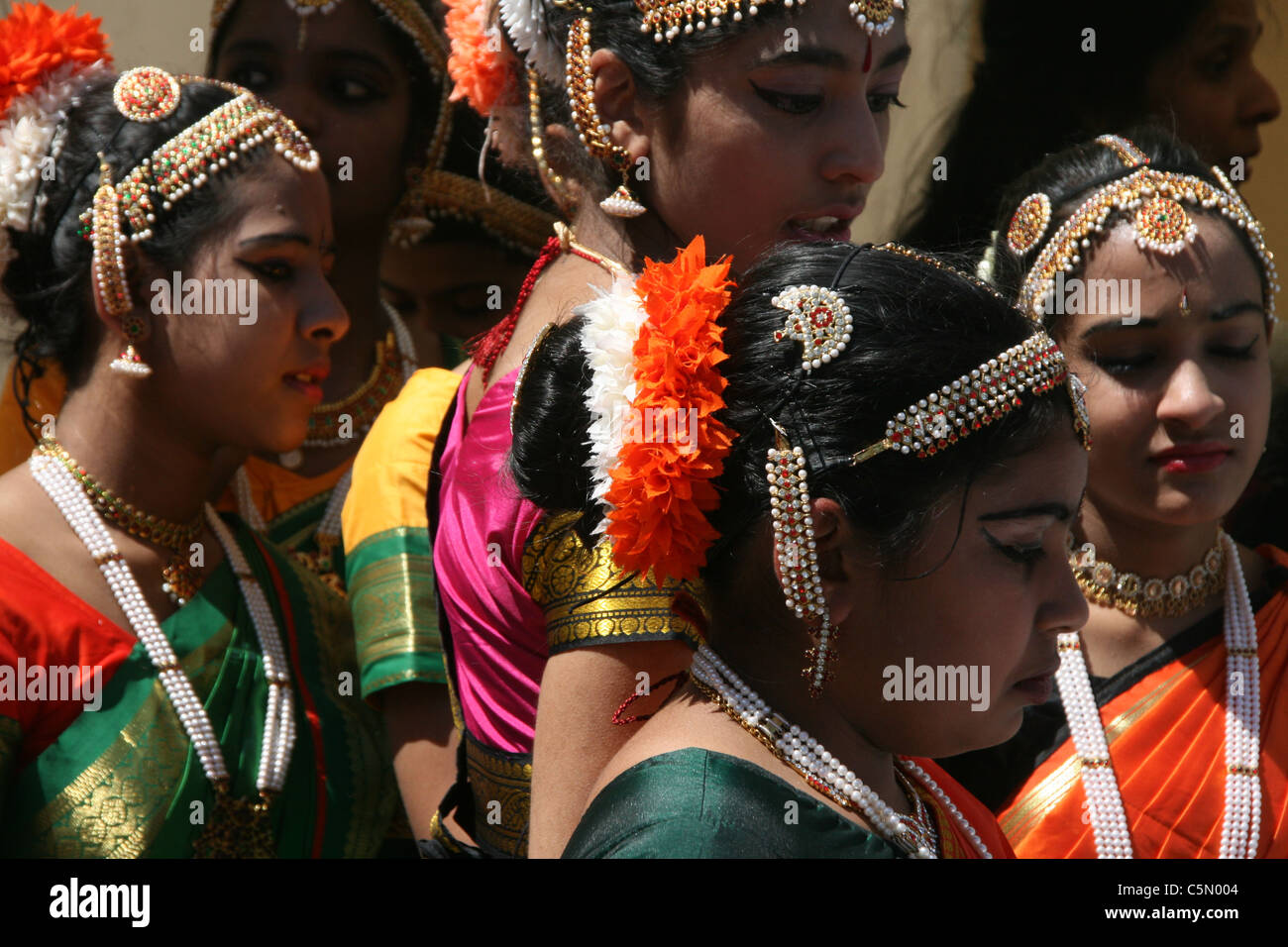 oriental indian dance group in rome italy Stock Photo - Alamy