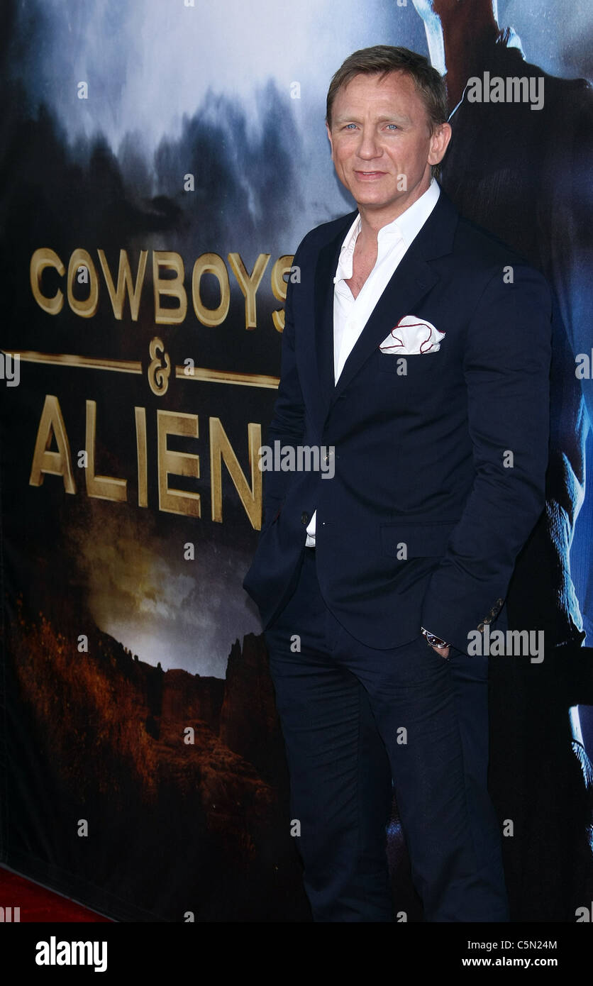 DANIEL CRAIG COWBOYS AND ALIENS. WORLD PREMIERE SAN DIEGO CALIFORNIA ...