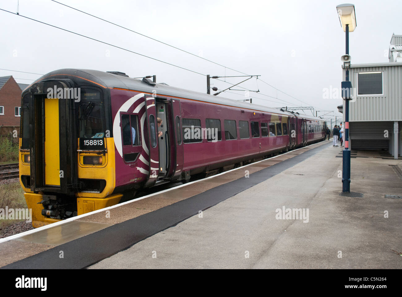 158813 east midlands trains hi-res stock photography and images - Alamy