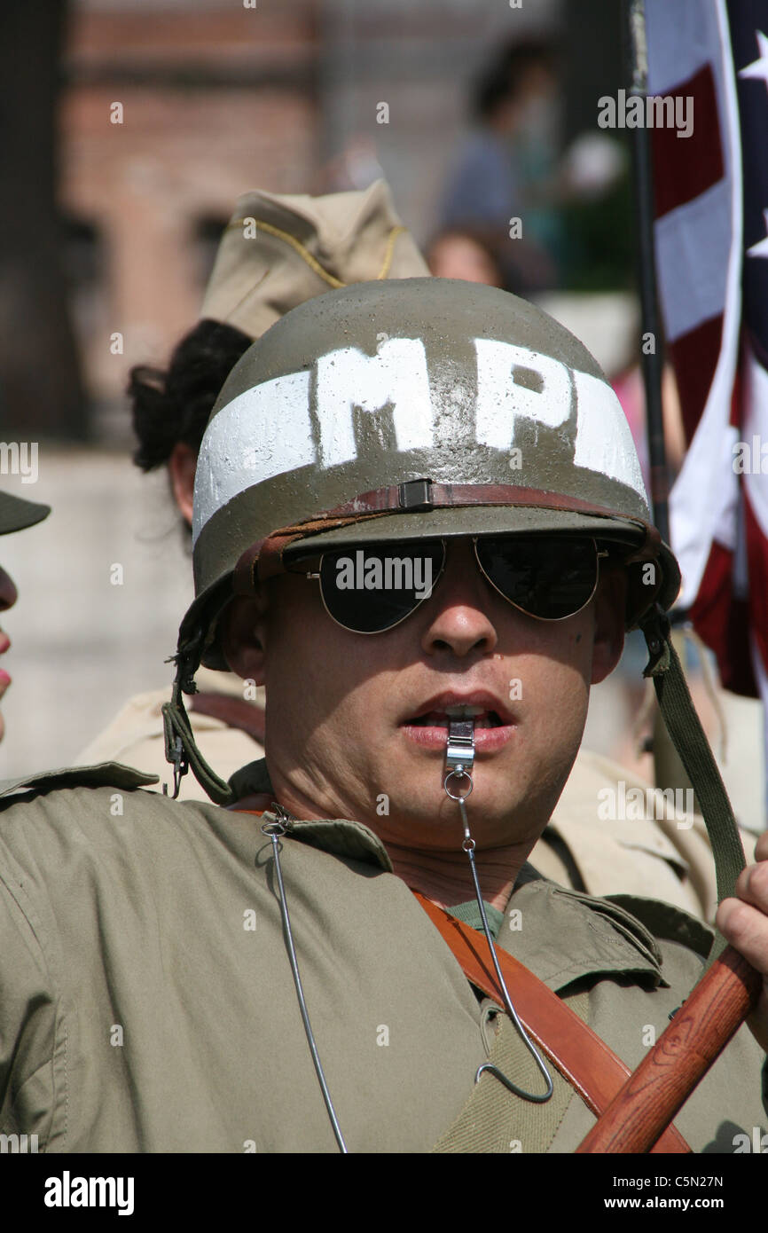 world war 2 liberation of rome re enactment parade 4th june 1944, rome ...