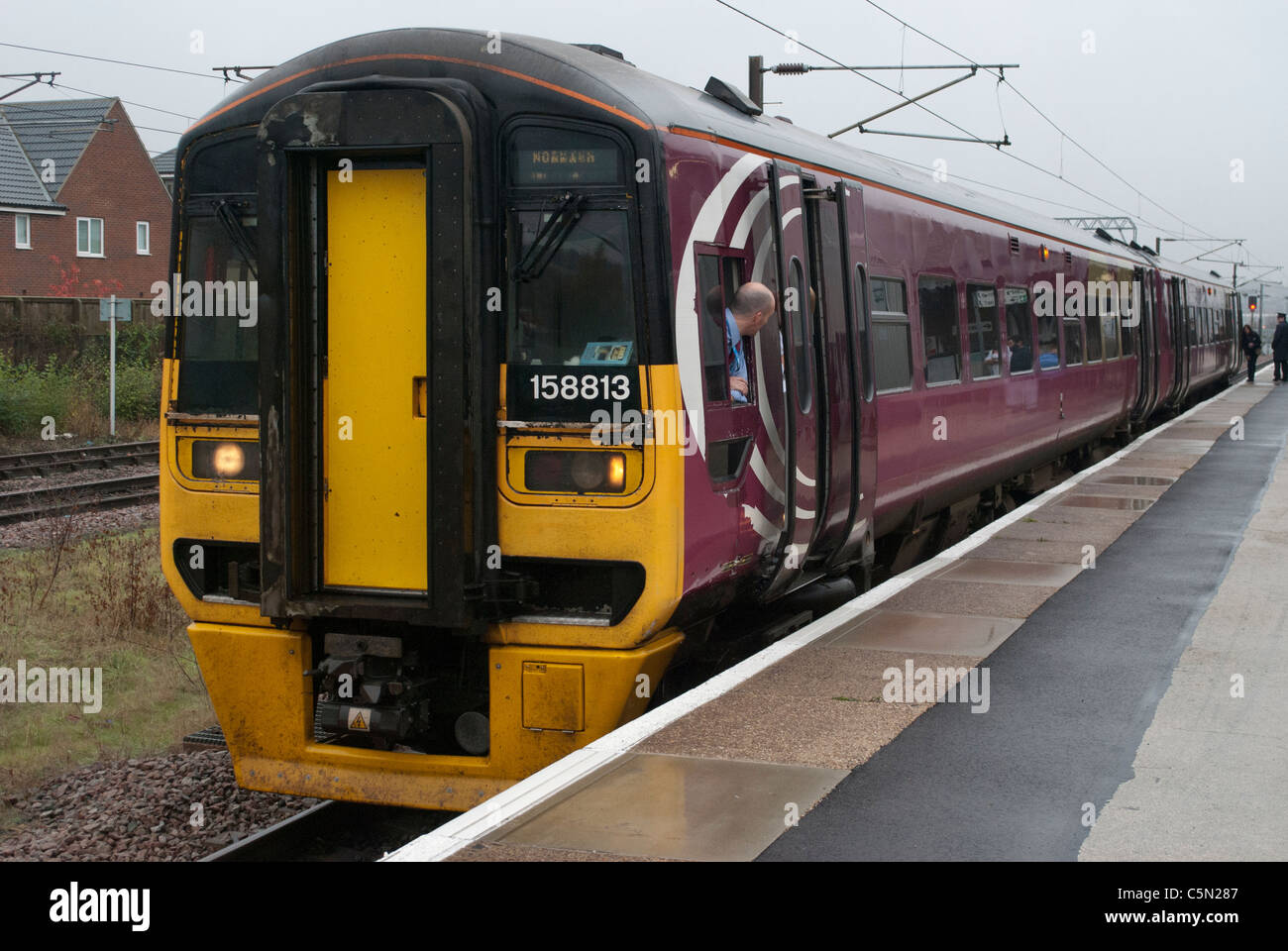 East midlands train 158 diesel train hi-res stock photography and ...