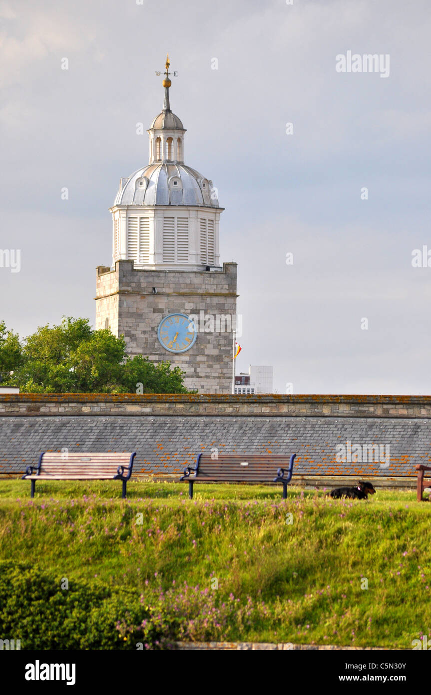 portsmouth cathedral clock tower Stock Photo - Alamy