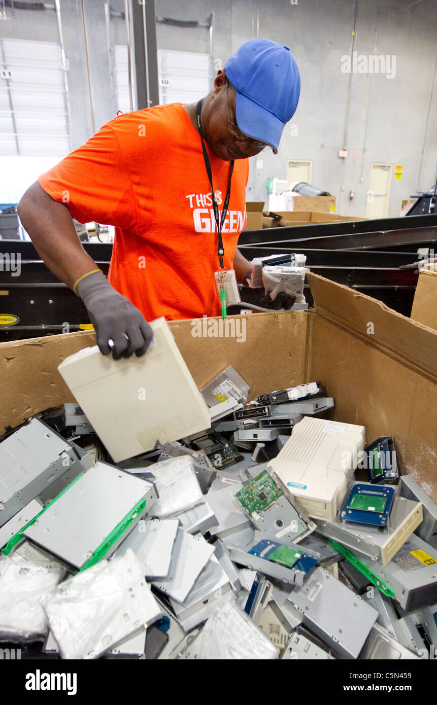 Recycler of outdated electronics hi-res stock photography and images ...