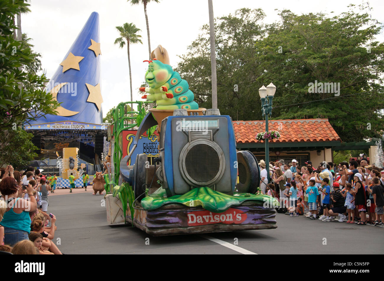 heimlich from disney pixars a bugs life in the countdown to fun parade ...