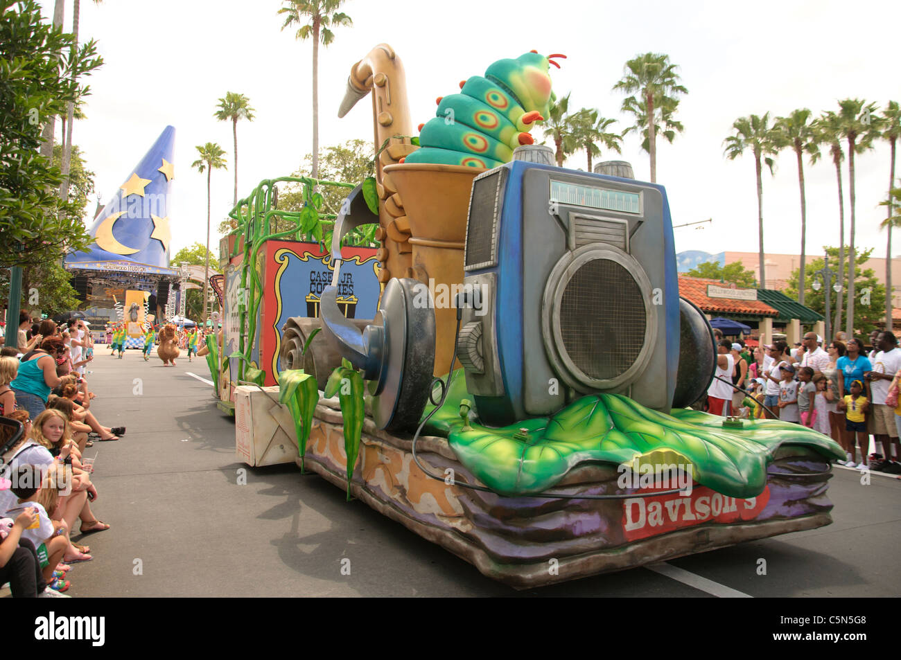 heimlich from disney pixars a bugs life in the countdown to fun parade ...
