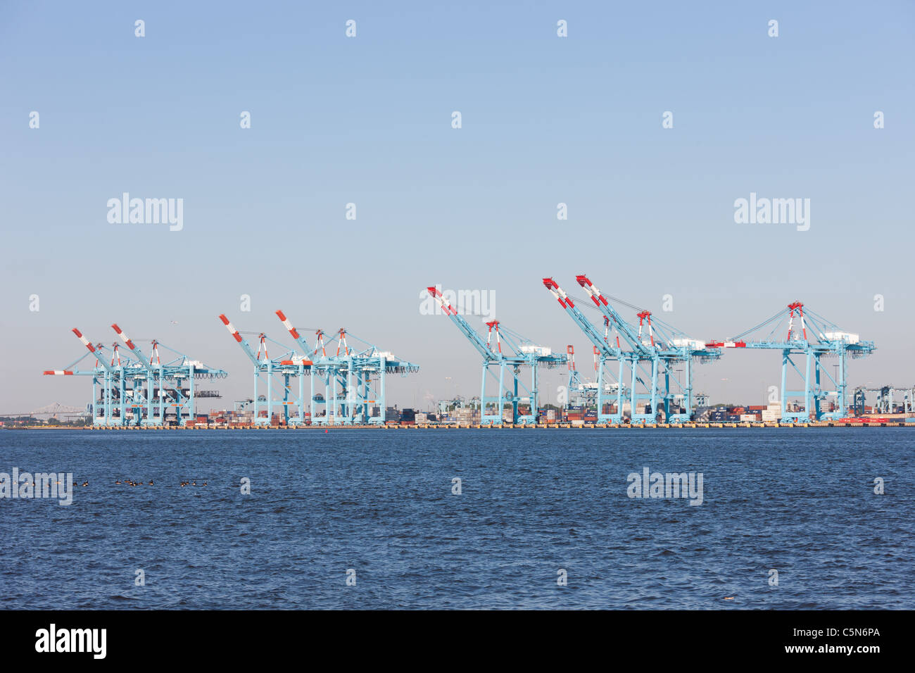 Apm terminals container ship port hi-res stock photography and images ...