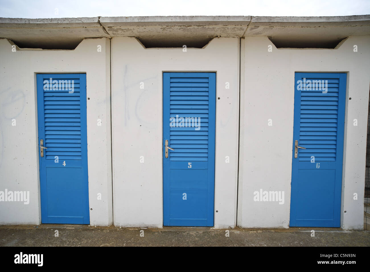 Beach changing cubicles, Italy Stock Photo - Alamy