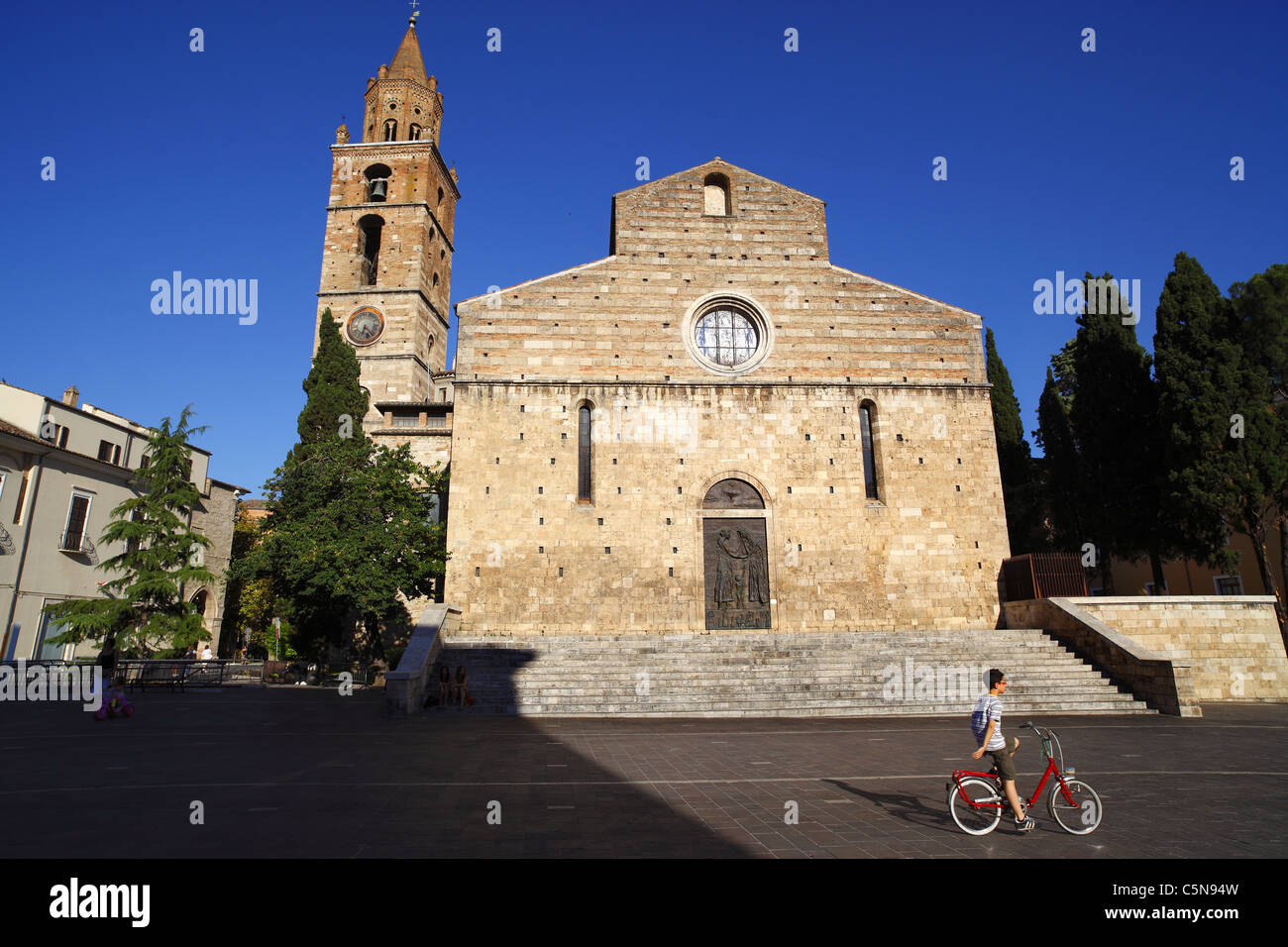 The cathedral at Teramo in Italy Stock Photo - Alamy