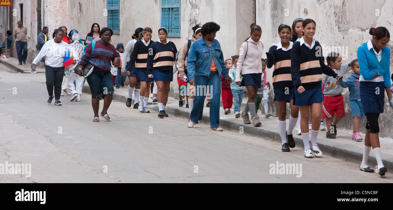 Cuban school children hi-res stock photography and images - Alamy