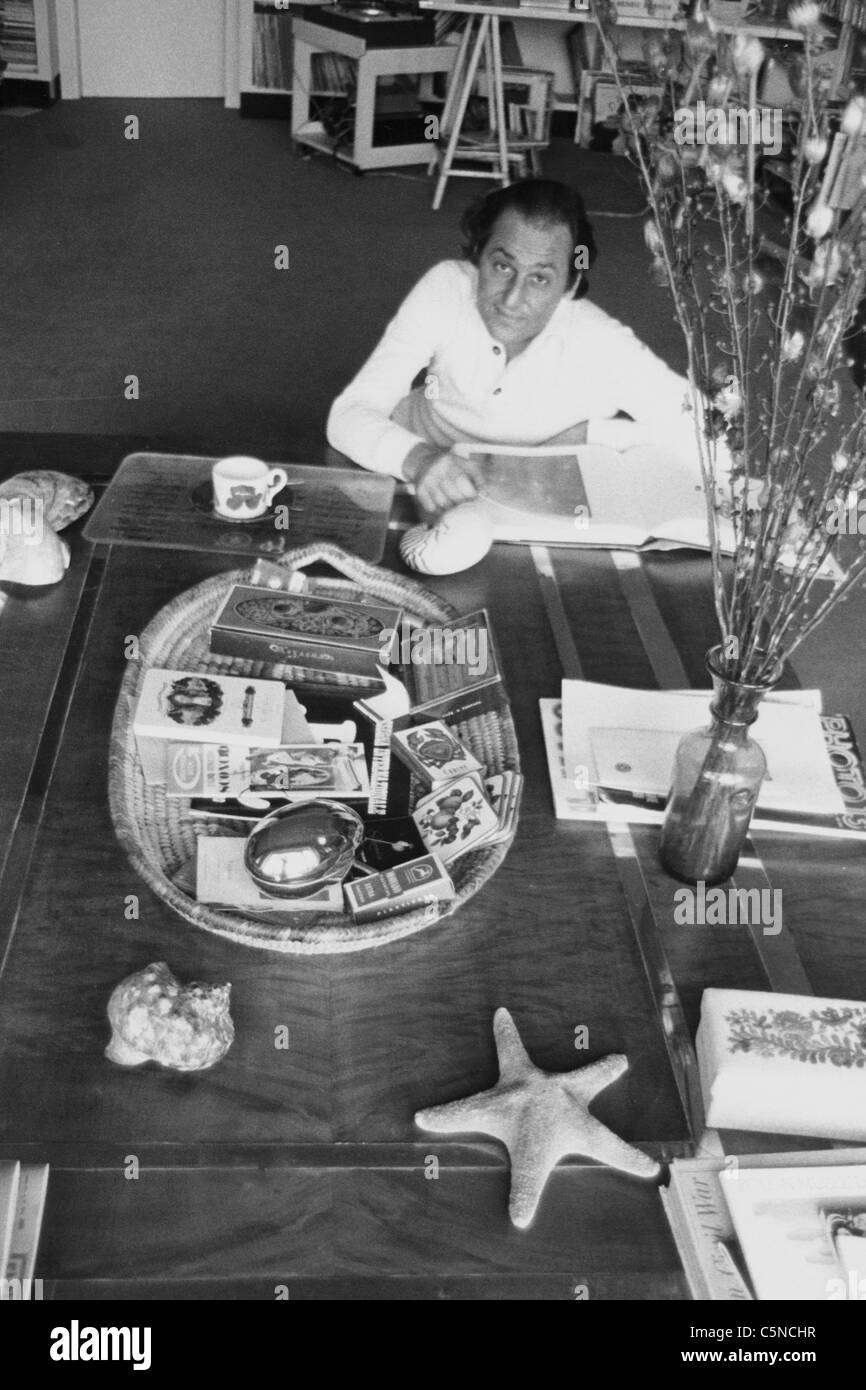 Renzo arbore hi-res stock photography and images - Alamy